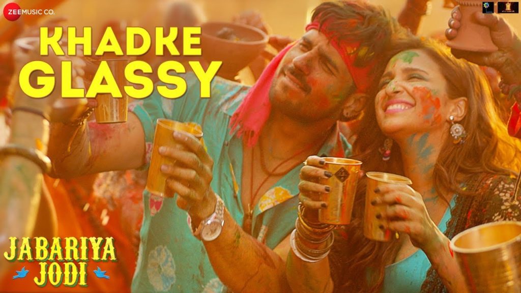 KHADKE GLASSY LYRICS खड़के ग्लासी - Jabariya Jodi - Yo Yo Honey Singh, Jyotica Tangri, Ashok ...