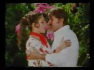 YEH ANKHEIN DEKH KAR LYRICS - Dhanwan - Lata Mangeshkar, Suresh Wadkar | LyricsBogie